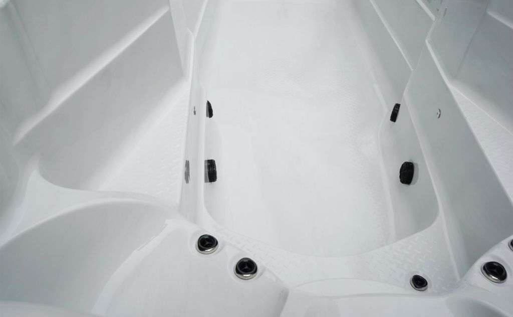Massage Hot Tub, Counter-Current Swimming | NIVETO Spa Pools